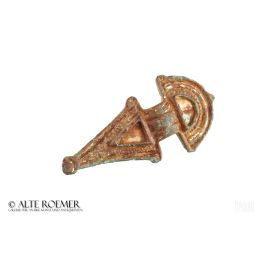 Gilt Anglo-Saxon bow brooch